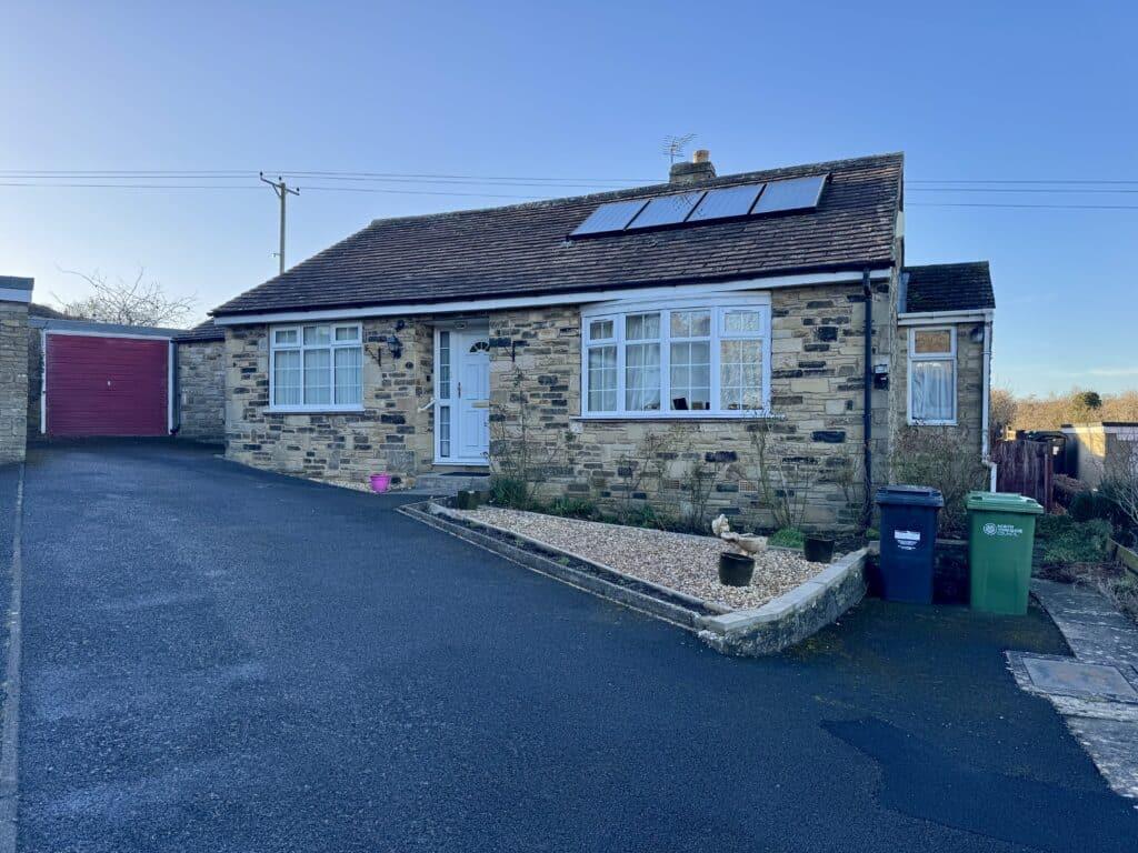 17 St Alkeldas Road, Middleham 2 bed bungalow for sale - £275,000