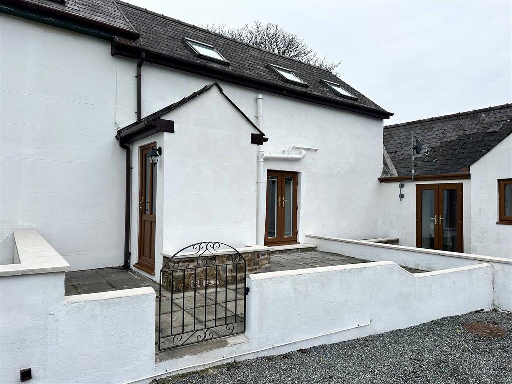 Jeffreyston, Kilgetty, Pembrokeshire... 2 bed terraced house - £795 pcm ...