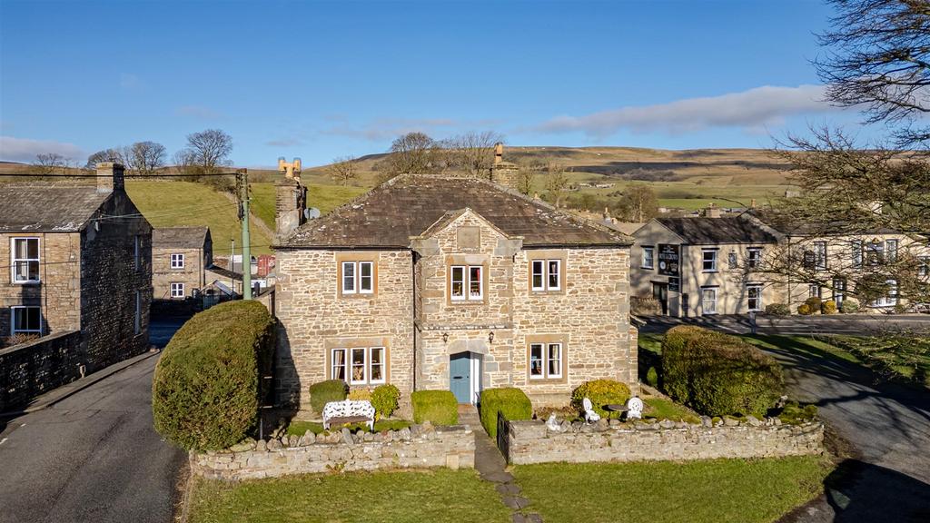Leyburn DL8 5 bed detached house for sale - £595,000