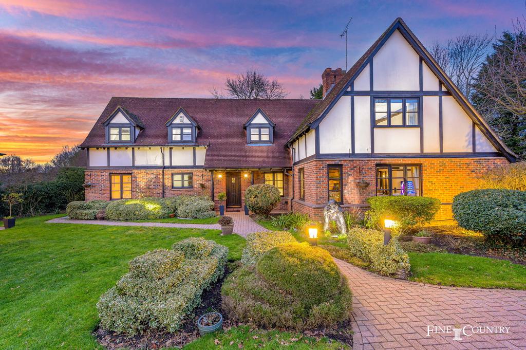 Orton Waterville 5 bed detached house - £1,000,000