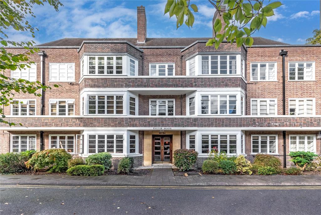 Putney Heath, Putney, London, SW15 3 bed apartment for sale - £775,000