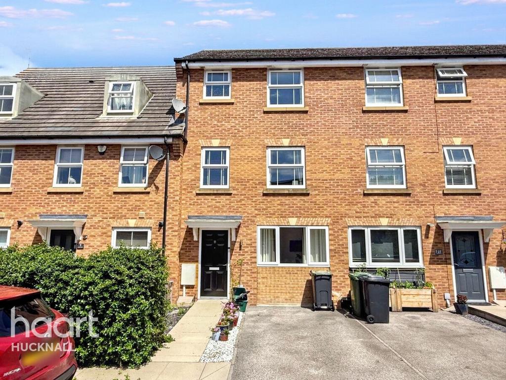 Hopkinson Court, Nottingham 5 bed townhouse - £280,000