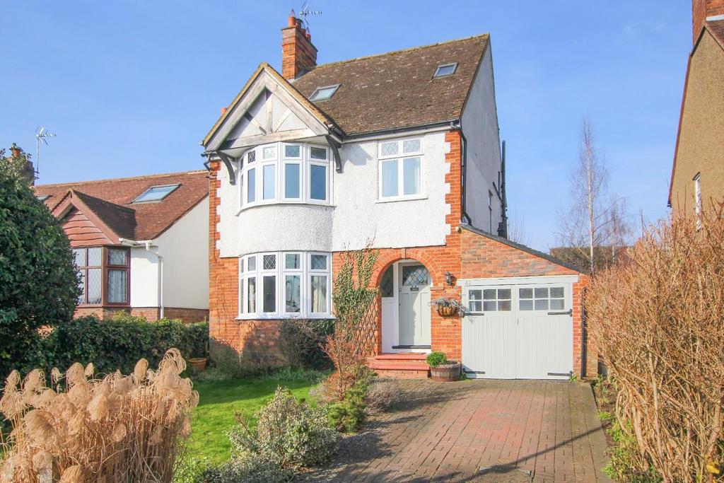 Southcourt Avenue, Leighton Buzzard 4 bed detached house - £750,000