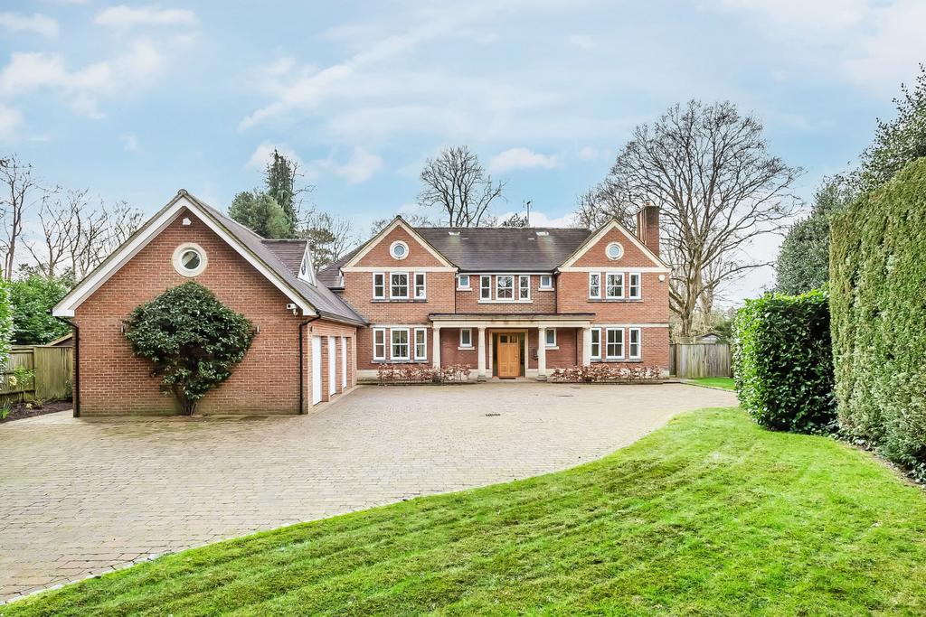 Mark Way, Godalming, Surrey, GU7 5 bed detached house - £2,950,000