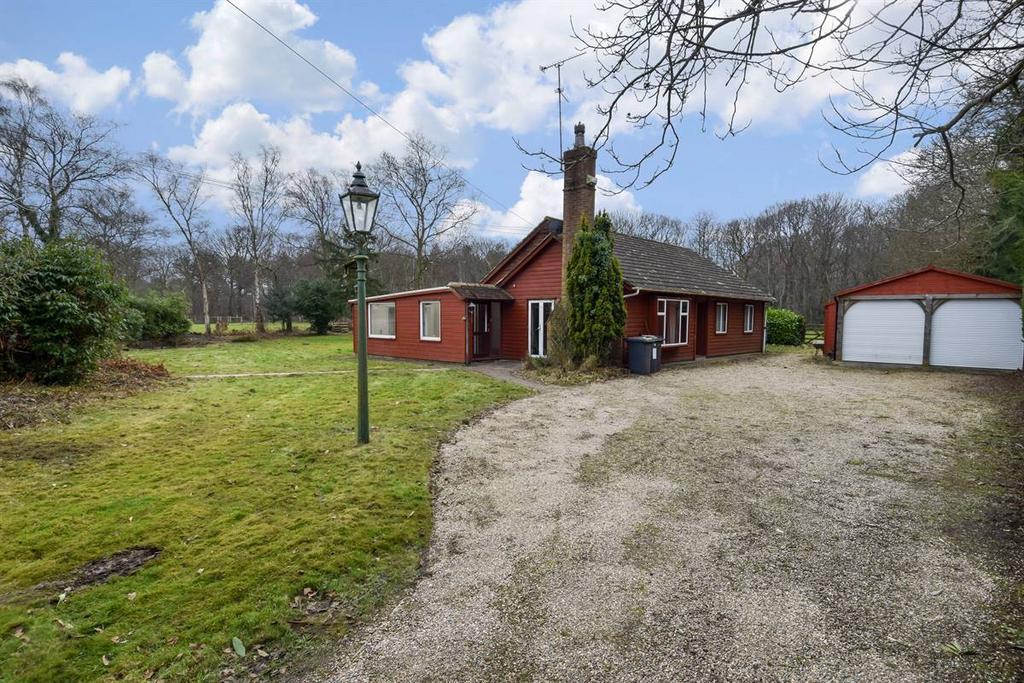 Radfall Road, Chestfield, Whitstable 3 bed detached bungalow for sale ...
