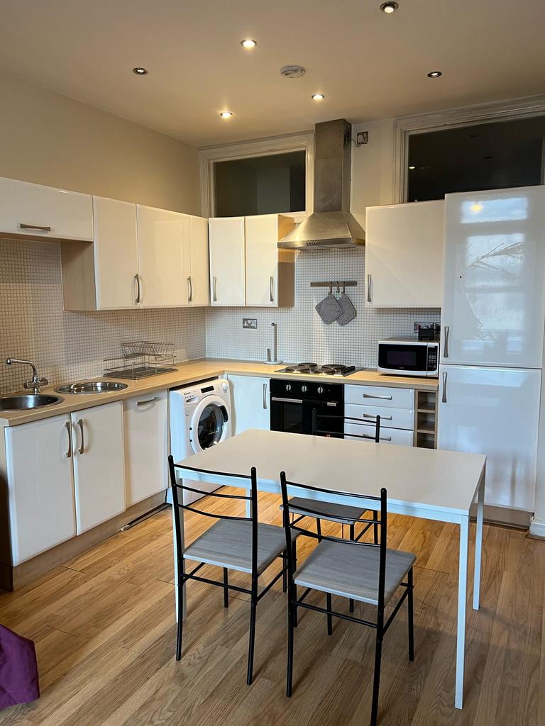Hotham Street, Liverpool L3 1 bed apartment - £775 pcm (£179 pw)