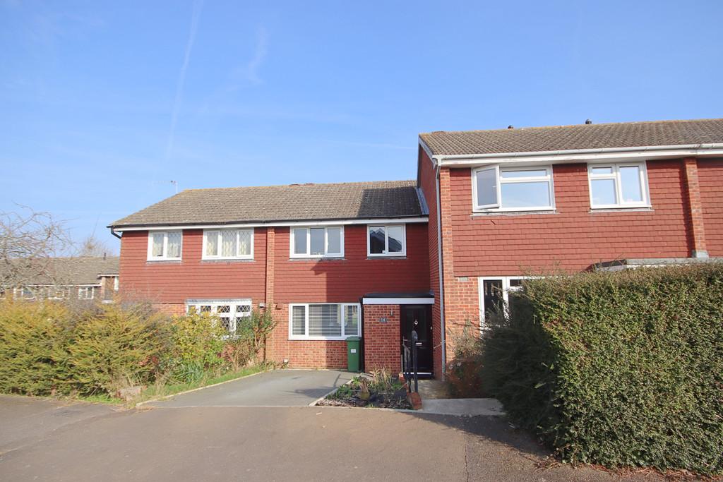 Wicks Road, Billingshurst 3 bed terraced house for sale - £375,000
