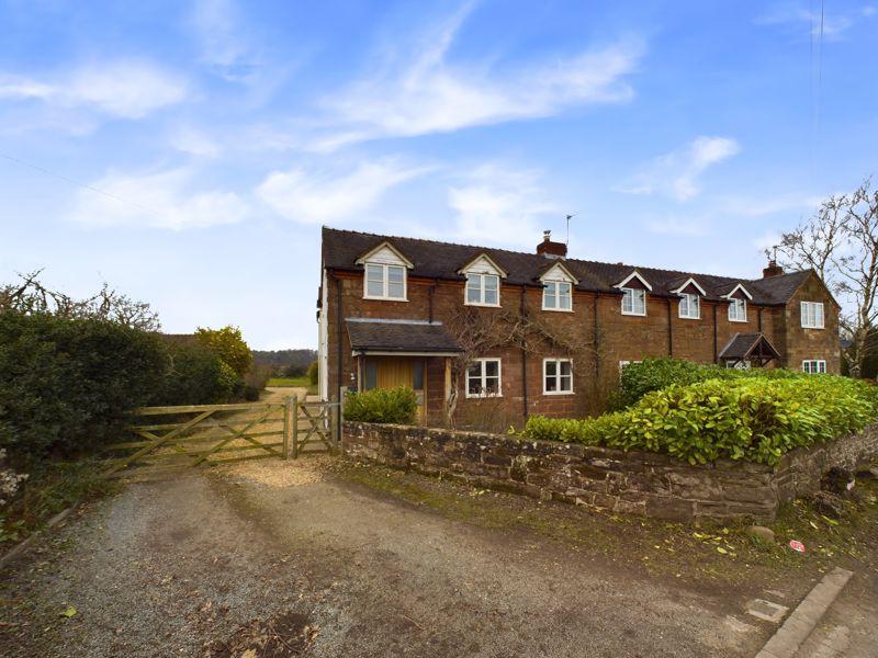 Howle, Newport TF10 4 bed cottage - £650,000