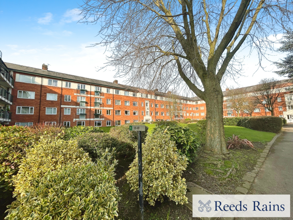 Eccles New Road, Greater Manchester M5 2 bed apartment - £140,000