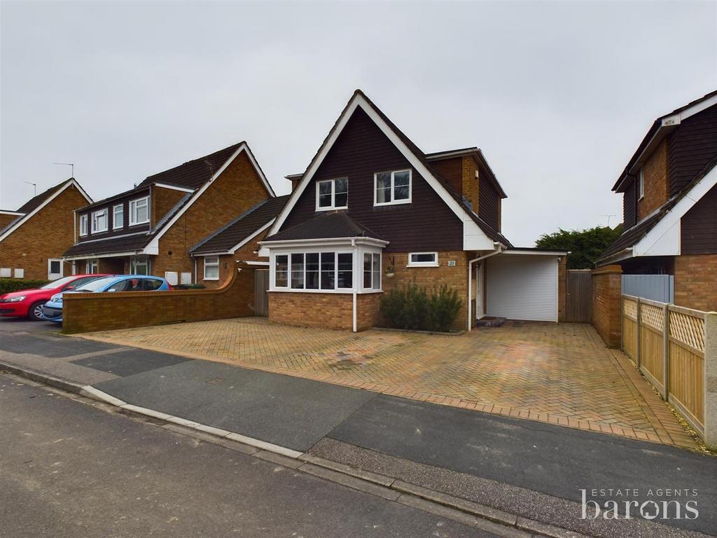 Foxmoor Close, Basingstoke RG23 3 bed detached house - £525,000