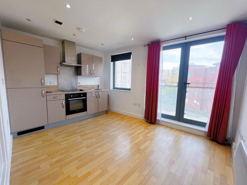 Echo Central, Cross Green Lane, Leeds Studio to rent - £695 pcm (£160 pw)