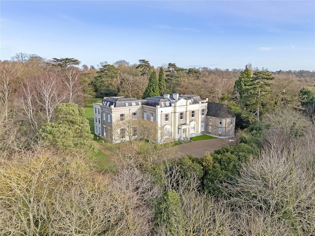 Honeypot Lane, Stock, Ingatestone... 2 bed apartment - £825,000