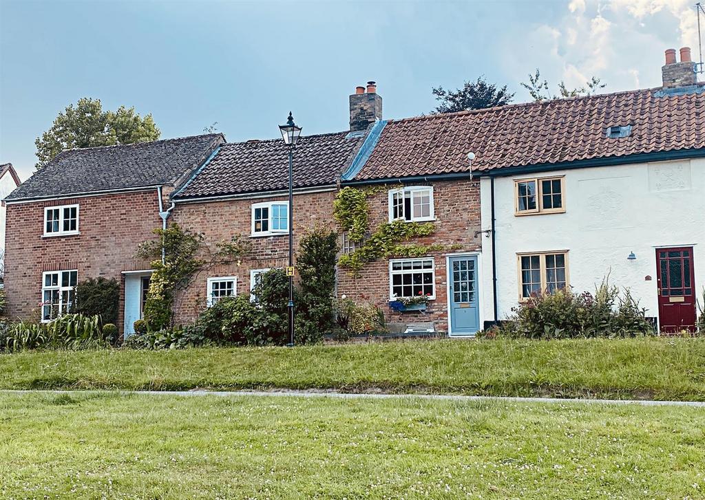 Swaffham Road, Reach CB25 2 bed cottage for sale - £365,000