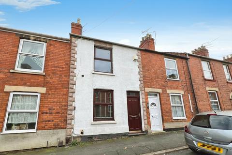 Barrack Square, Grantham, NG31 2 bed terraced house - £135,000