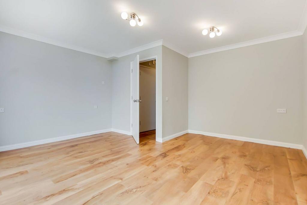 Semley Gate, Hackney Wick, London, E9 2 bed terraced house for sale - £ ...