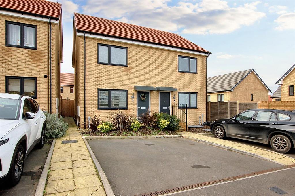 Belgrave Avenue, Minster On Sea, Isle... 2 bed semi-detached house - £ ...