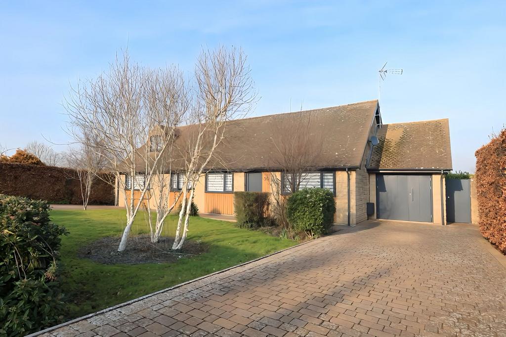 Bridewell Close, Witney OX29 4 bed detached house - £750,000