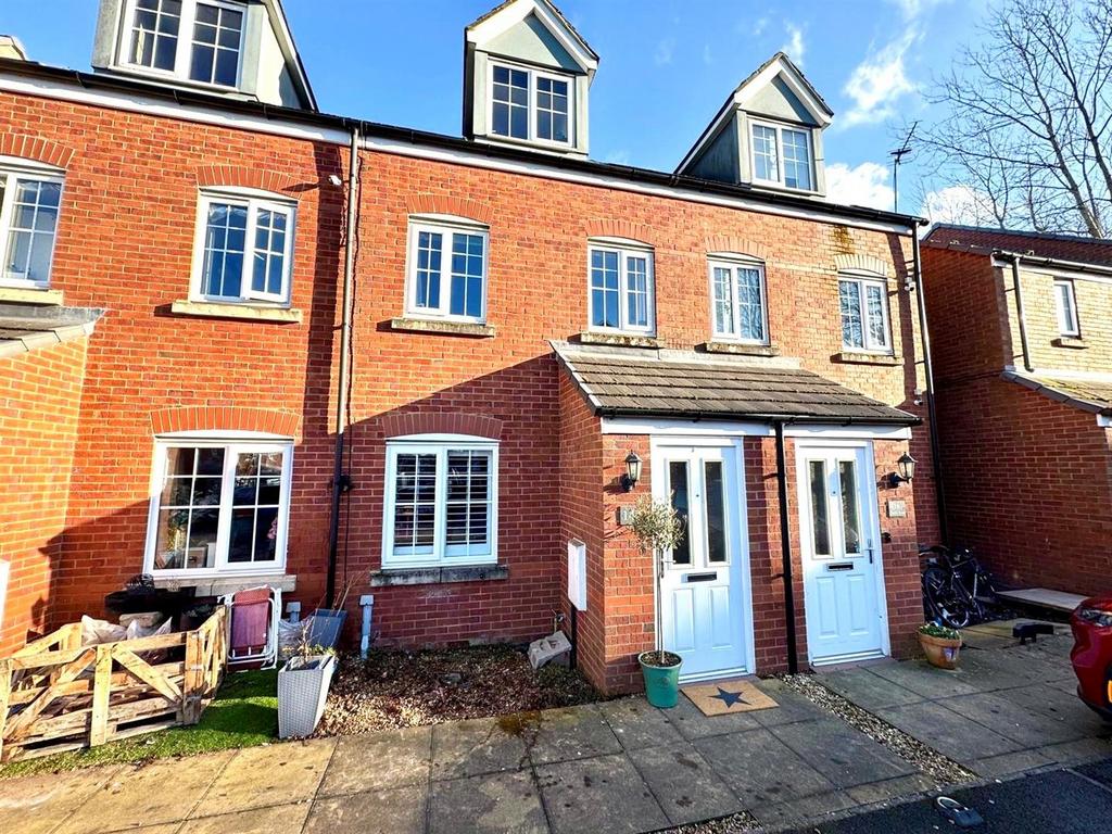 Duddy Road, Disley, Stockport 3 bed terraced house for sale - £203,000