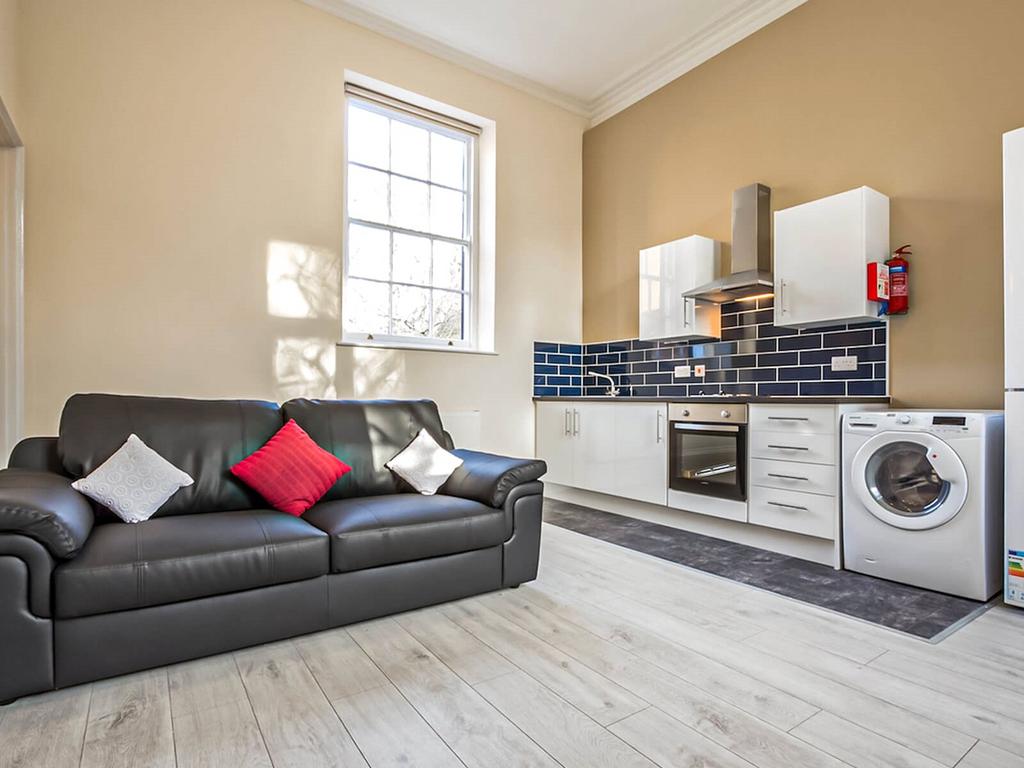 Apt 15, Portland Place, 54-56... 1 bed apartment - £742 pcm (£171 pw)