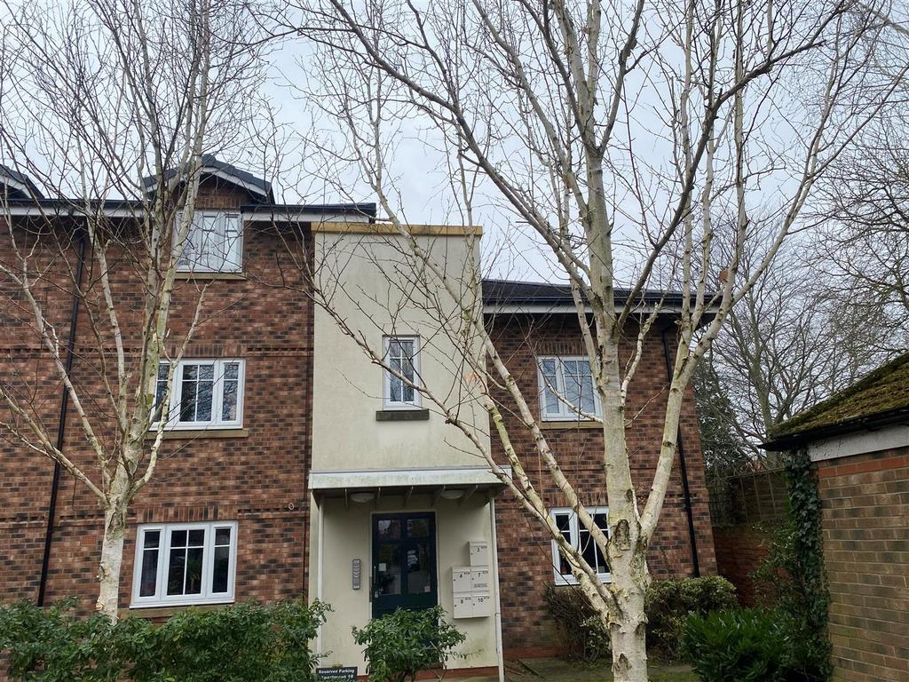 Beverley House,Maple Court, Fulford 2 bed flat - £925 pcm (£213 pw)