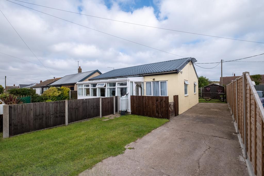 Gaytime, Abbotts Way, Bush Estate... 3 bed detached bungalow for sale ...