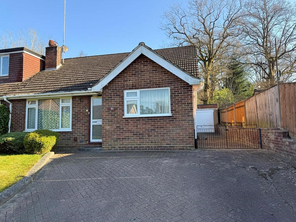 Greenwood Road, Crowthorne, Berkshire 3 bed bungalow - £500,000