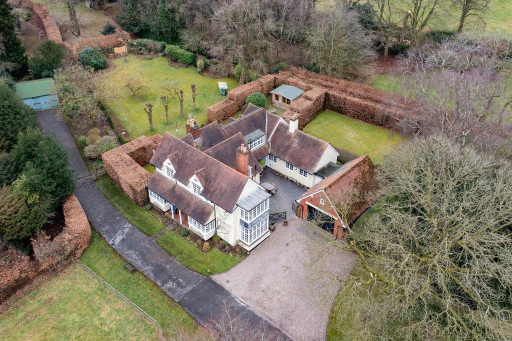 Beacon Lane, Lickey, B45 9XN 5 bed detached house for sale - £1,150,000