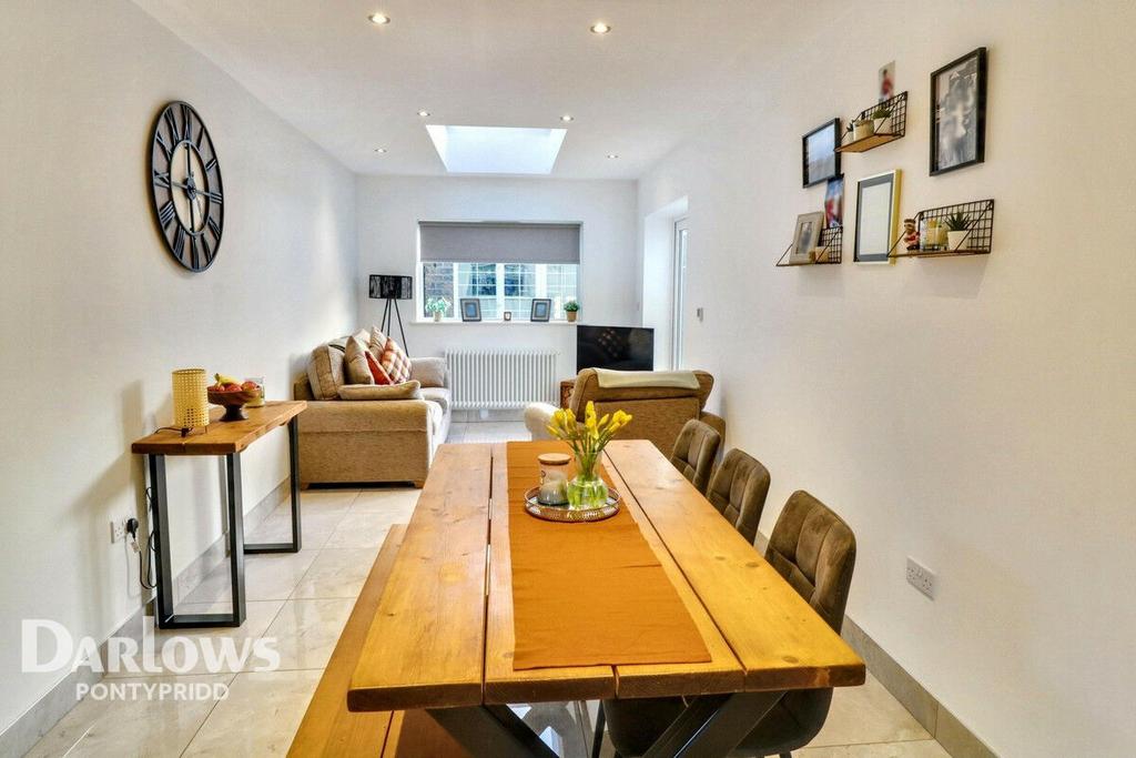 Alexon Way, Pontypridd 4 bed semi-detached house for sale - £340,000