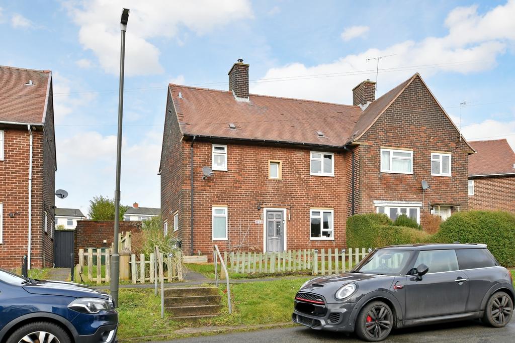 Snape Hill Crescent, Dronfield... 3 bed semi-detached house - £250,000