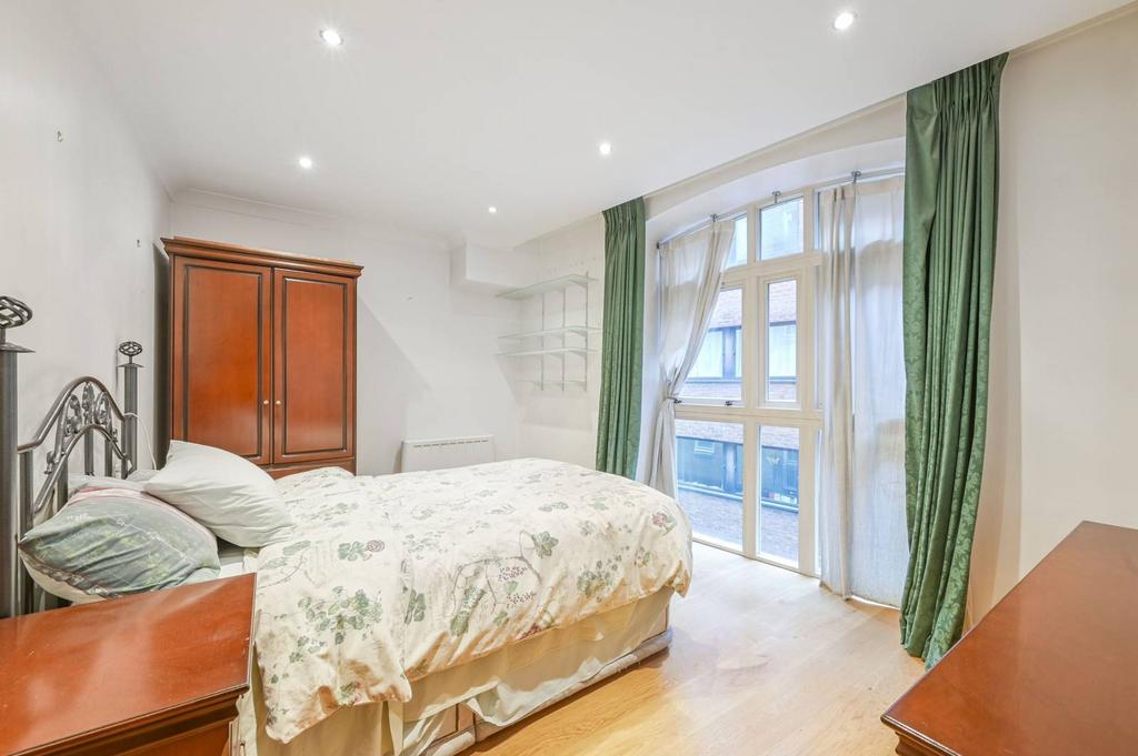 High Timber Street, City, London, EC4V 2 bed flat for sale - £650,000