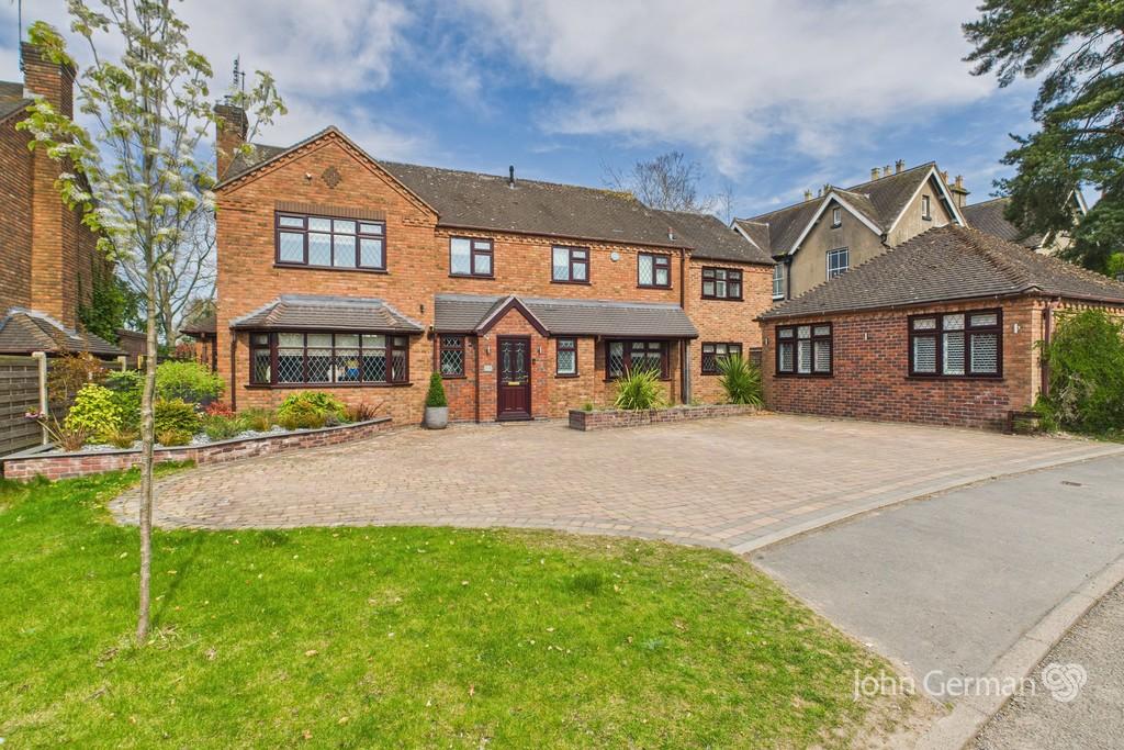 Kenderdine Close, Bednall 4 bed detached house - £775,000