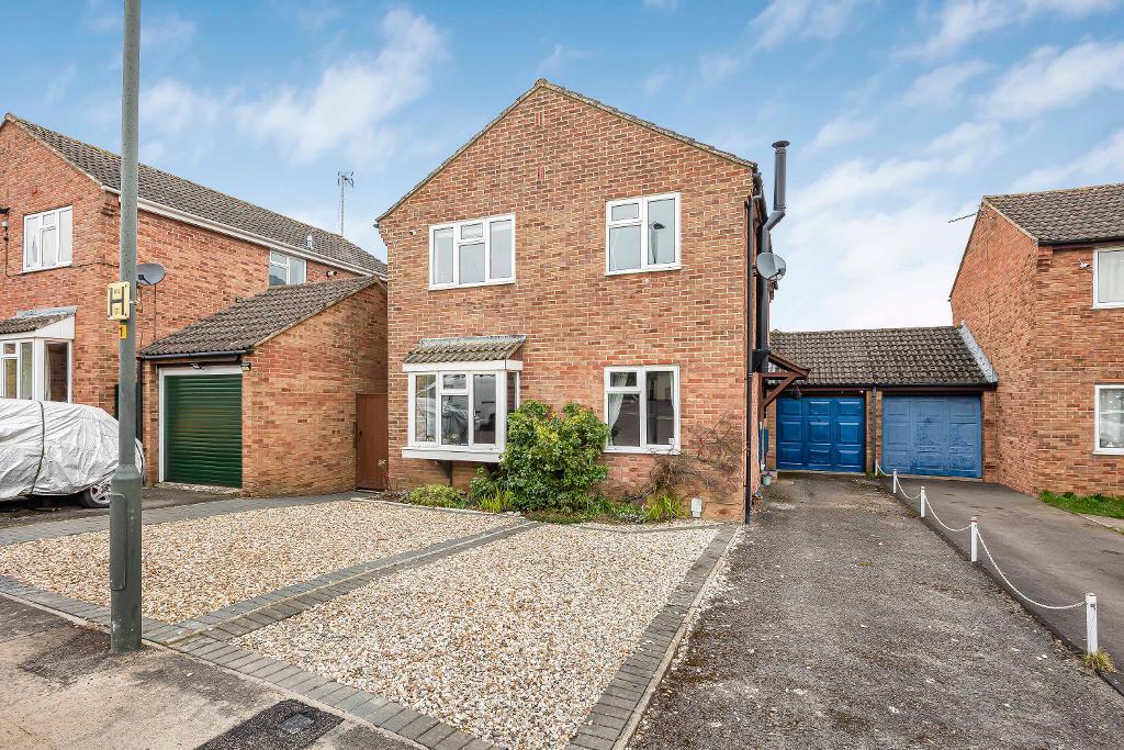 Cam, Dursley GL11 4 bed link detached house for sale - £399,950