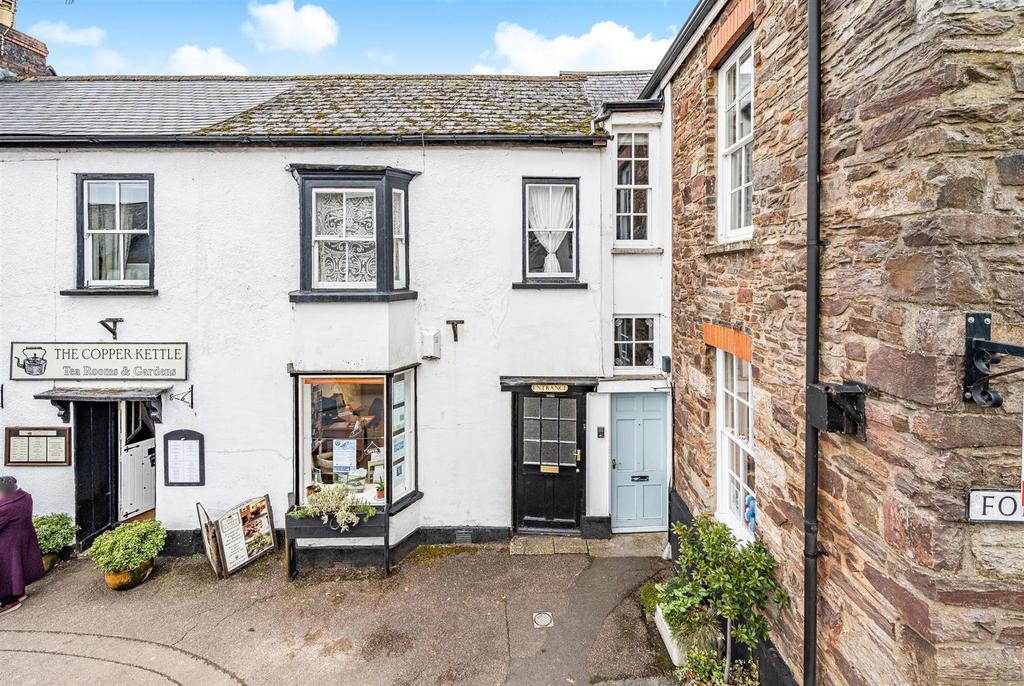 23 Fore Street, Dulverton 2 bed apartment for sale - £125,000