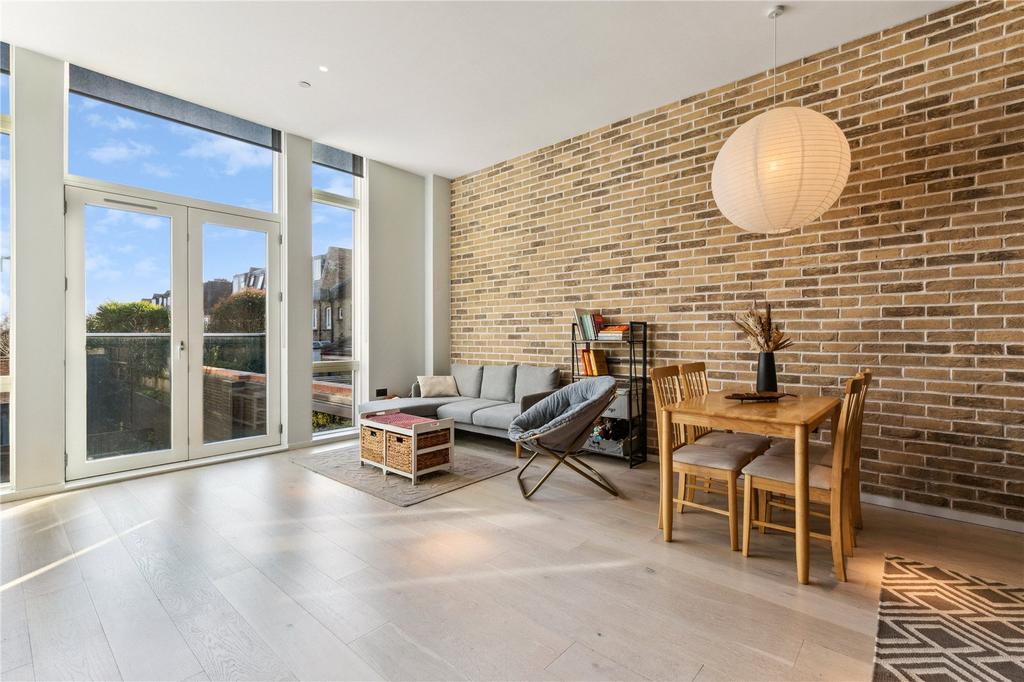 Nightingale Lane, SW12 2 bed apartment - £840,000
