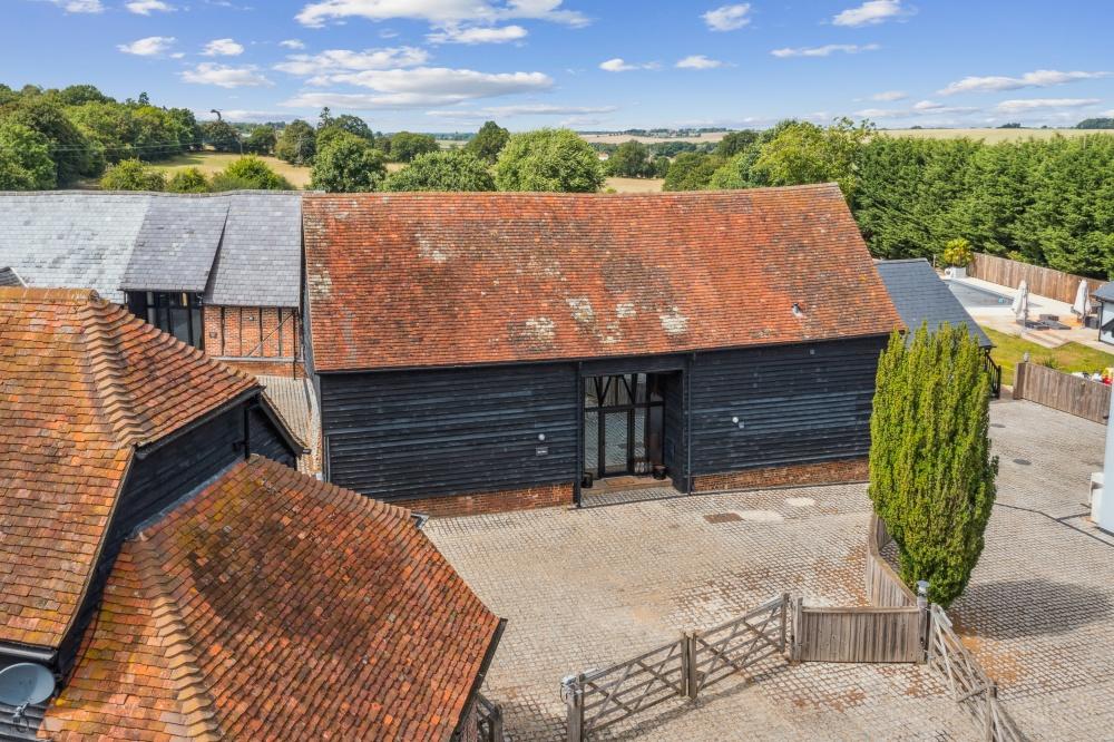 Langley Lane, Langley, Hitchin, SG4 4 bed barn conversion for sale - £ ...