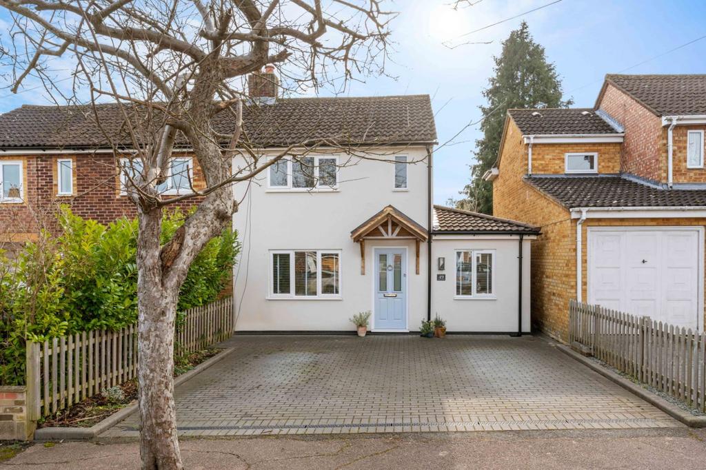 Grace Gardens, Bishop's Stortford... 2 bed semi-detached house for sale - £425,000