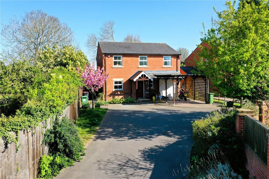 Lower Armour Road, Tilehurst... 4 bed detached house - £625,000