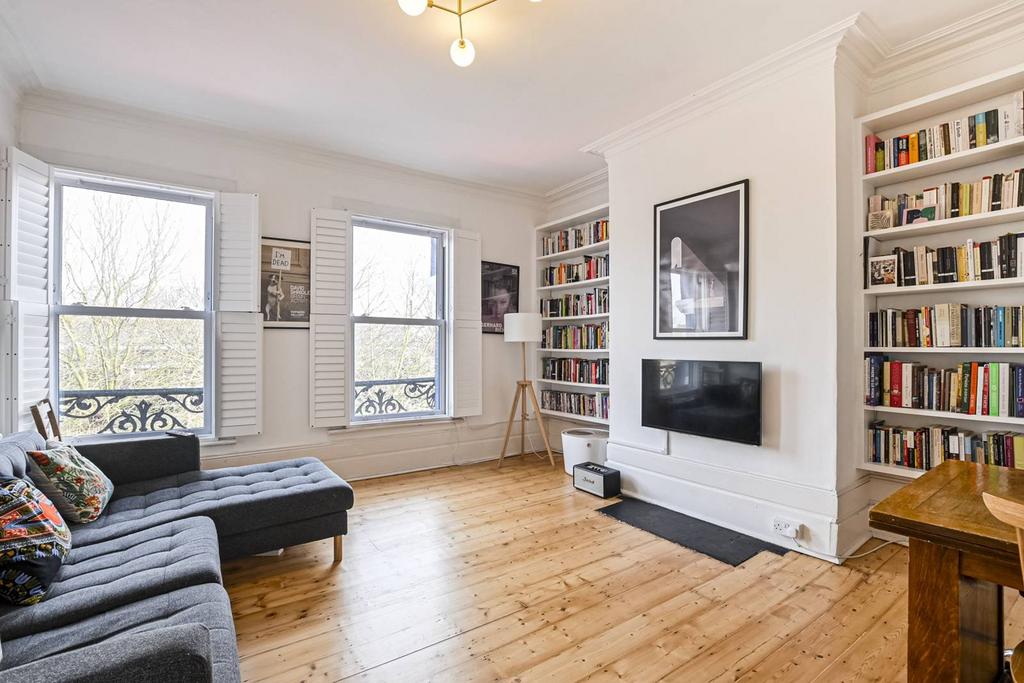 Brixton Road, Stockwell, SW9 2 bed flat for sale - £450,000