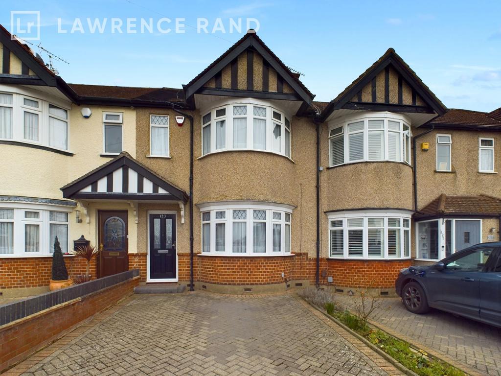 Beverley Road, Ruislip, HA4 2 bed house for sale - £525,000