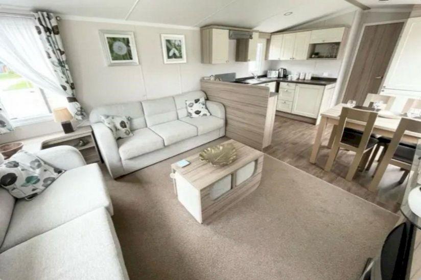 Solent Breezes Holiday Park... 2 bed static caravan - £39,995