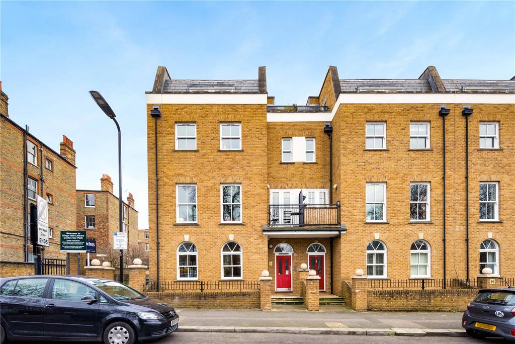 Clapton Square, Lower Clapton... 2 bed flat - £650,000