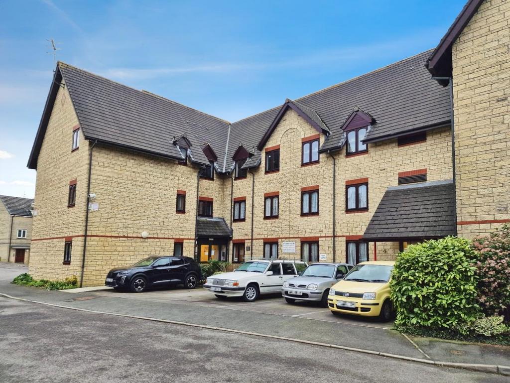 Wesley Court, Stroud 1 bed apartment for sale - £75,000