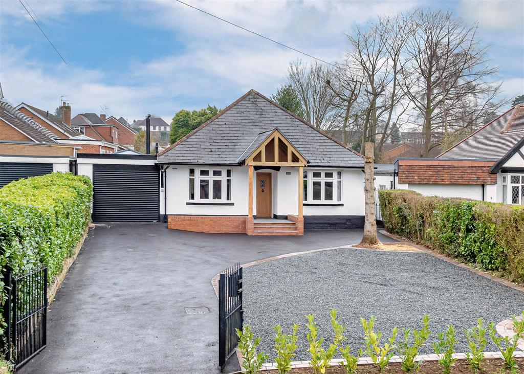 3 Bratch Lane, Wombourne, Wolverhampton 3 bed detached bungalow for ...