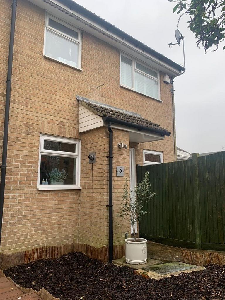 Maidstone ME16 1 bed semi-detached house - £995 pcm (£230 pw)