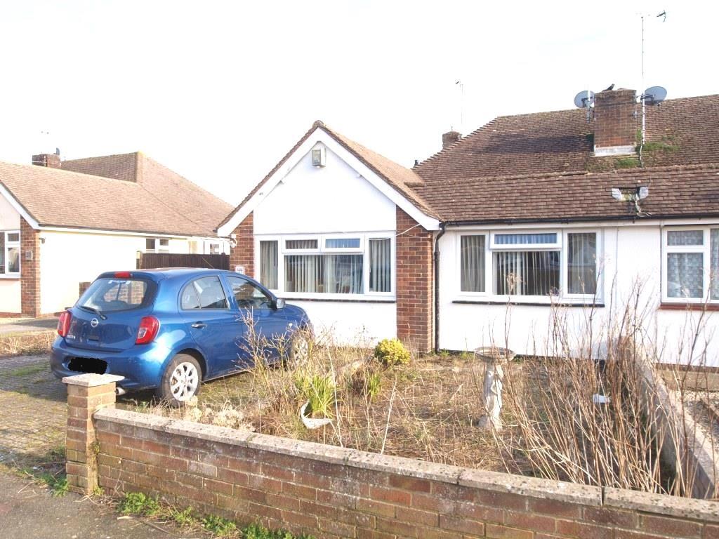 Dover Road, Polegate BN26 3 bed semi-detached bungalow for sale - £300,000