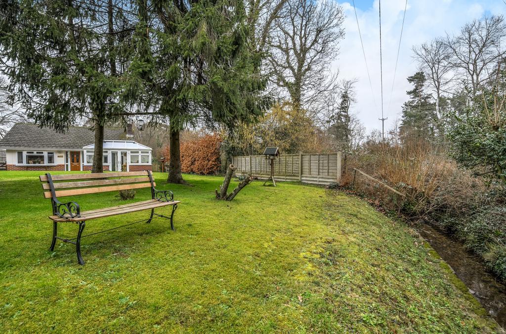 Jacobs Gutter Lane, Totton... 3 bed bungalow - £535,000
