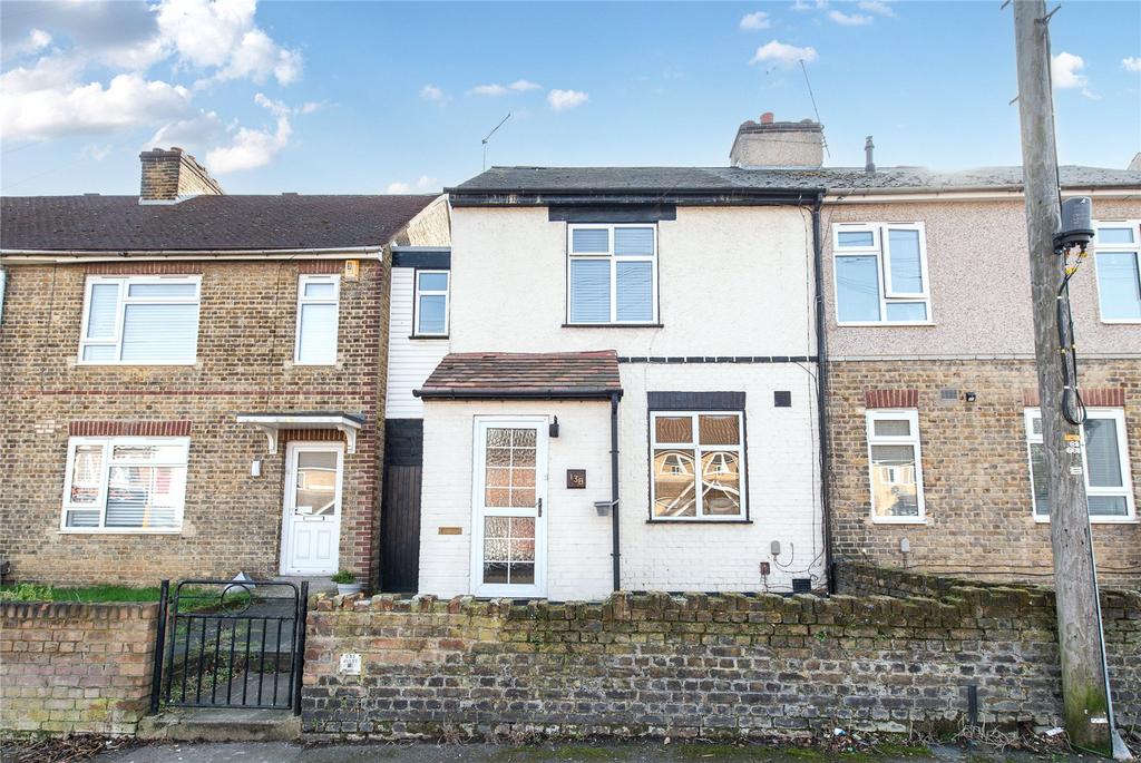 Waterdales, Northfleet, Kent, DA11 2 bed end of terrace house for sale - £280,000