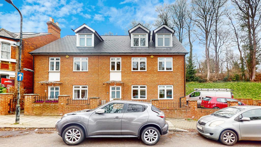 Anerley Park, London, SE20 4 bed semi-detached house to rent - £3,400 ...