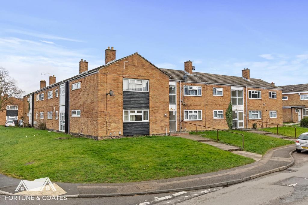 Barn Mead, Harlow 1 bed flat - £165,000