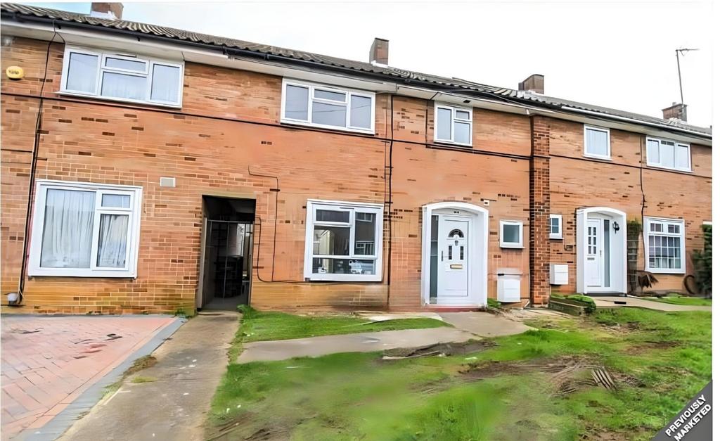 Harlow CM20 3 bed terraced house - £1,700 pcm (£392 pw)